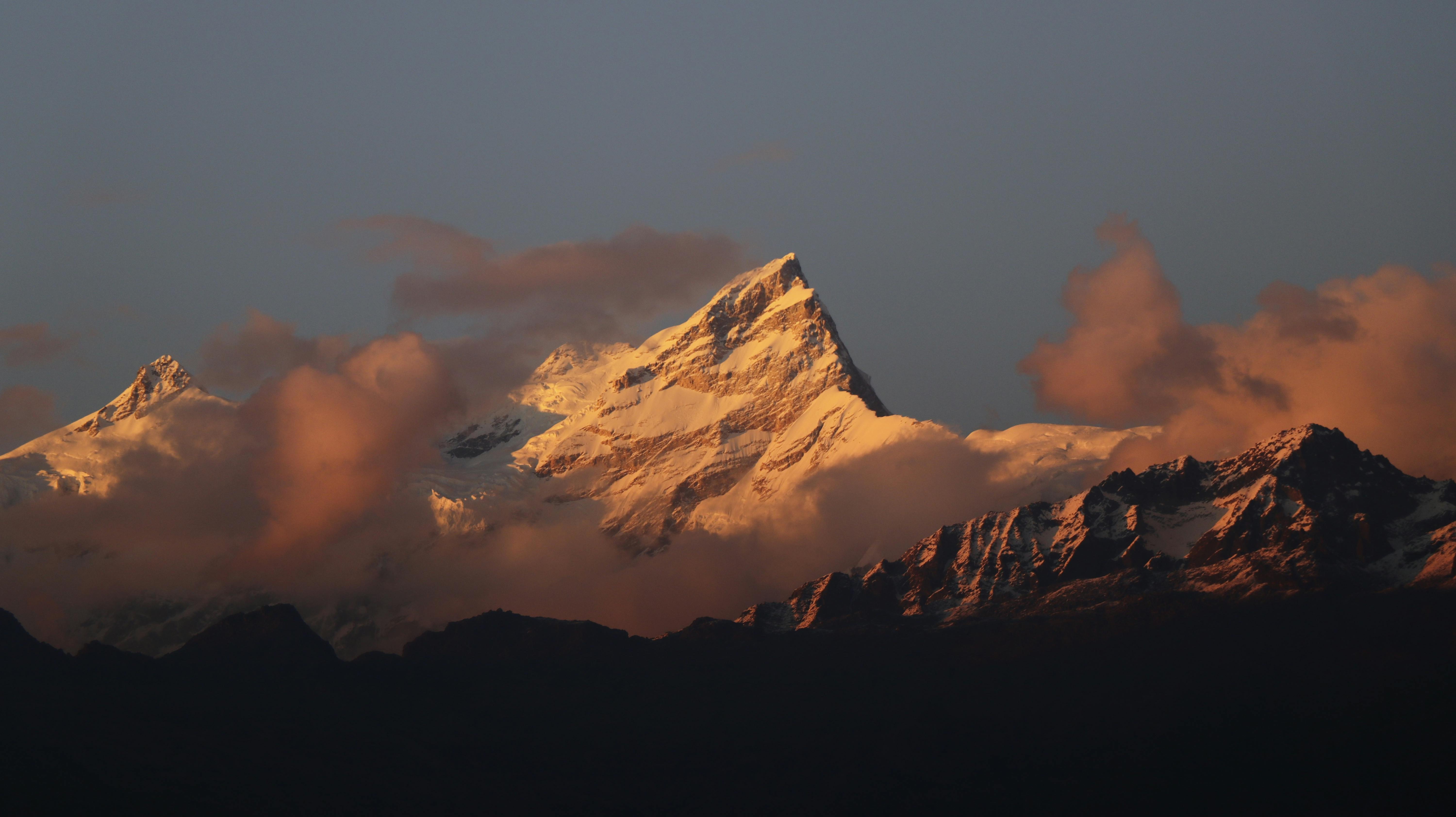 Everest Base Camp Training Plan: Complete 8-Week Guide 2025